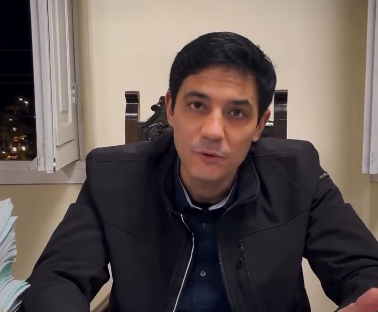 Vídeo: Pacífico revoga decreto e passagem de ônibus não terá aumento ...